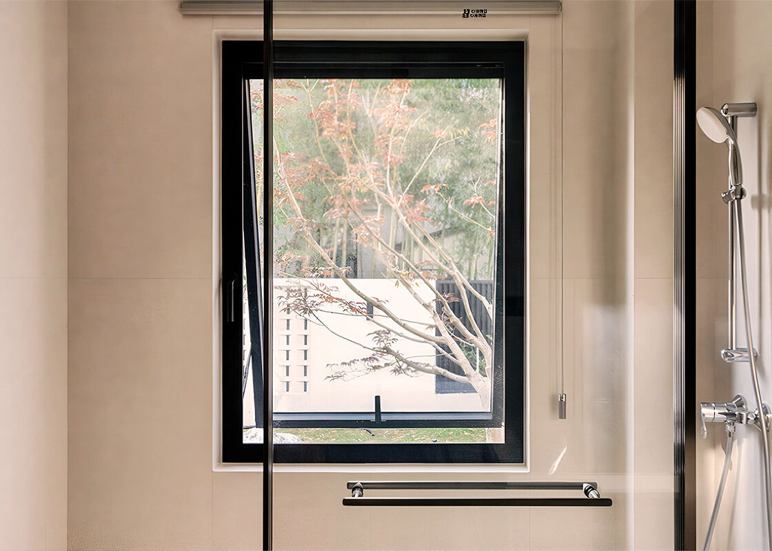 SLEEK 115 series minimalist narrow frame Awning Window with screen